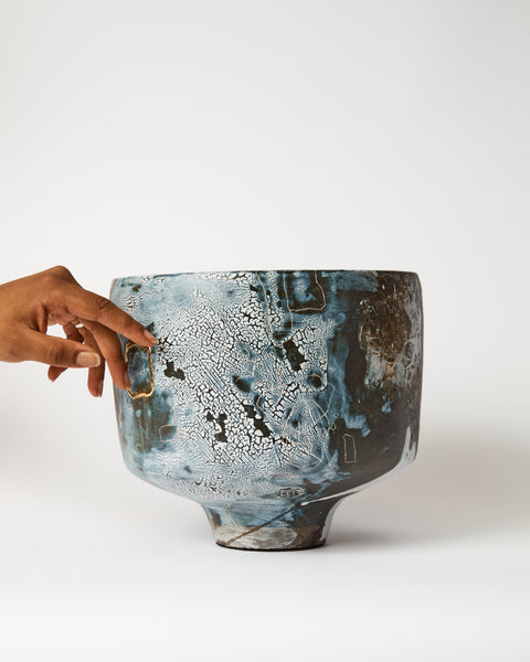 Steph Wallace — 'Void XI' Sculptural Vessel, 2023 | SHOP@Craft