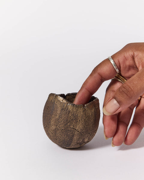 Marian Fox — Small Pinch Pot, Brown and Copper | SHOP@Craft