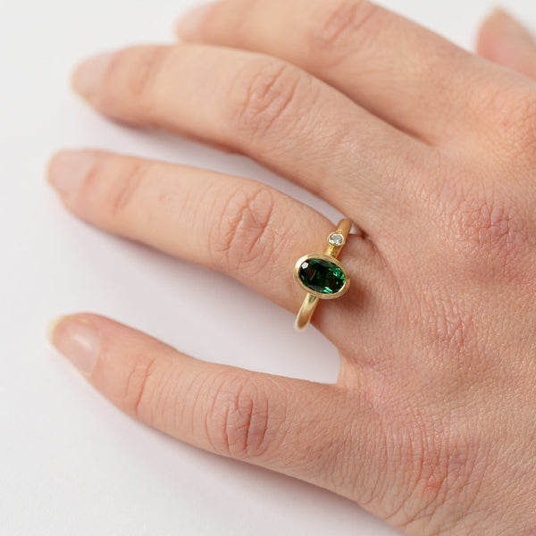 Shimara Carlow— Green Tourmaline Ring Set in 18ct Gold with White ...